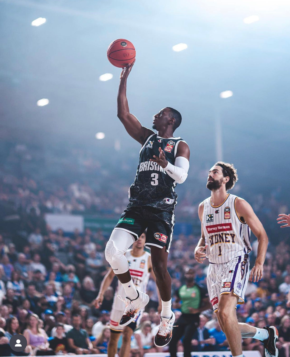 BASE. Crafted compression with a conscience. – BASE Compression